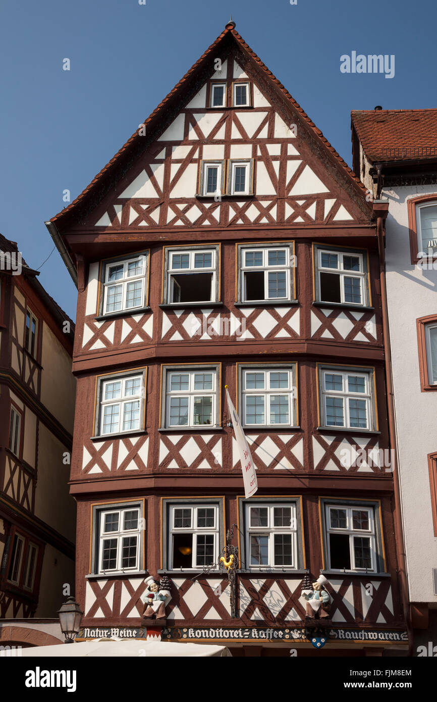 Village chief house hi-res stock photography and images - Alamy