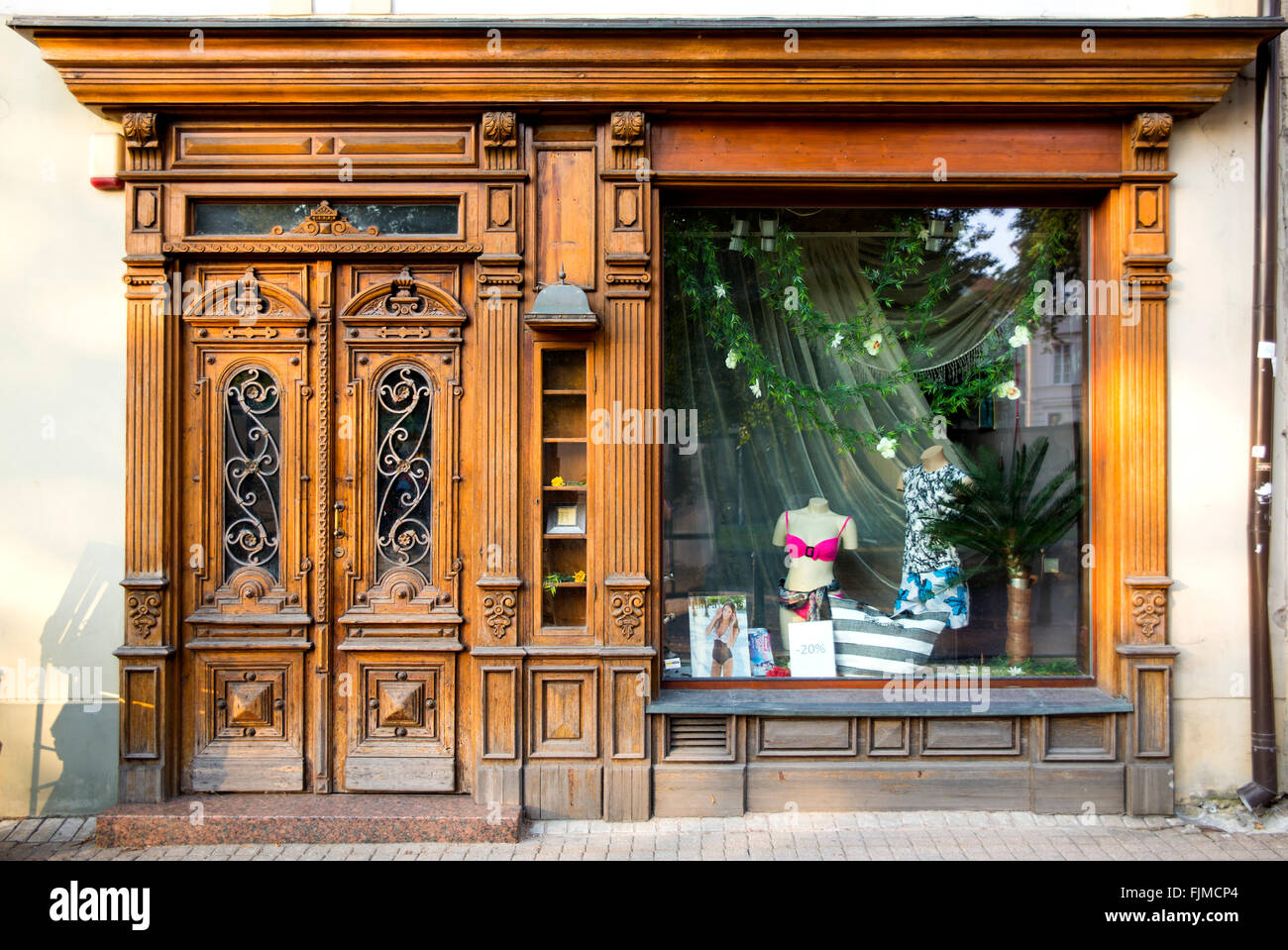 geography / travel, Lithuania, Vilnius, store in the old town ...