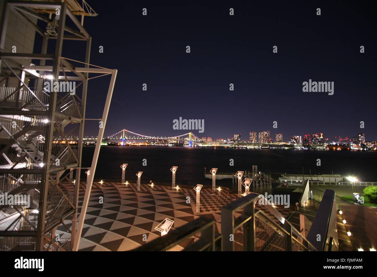 Bank at night hi-res stock photography and images - Alamy