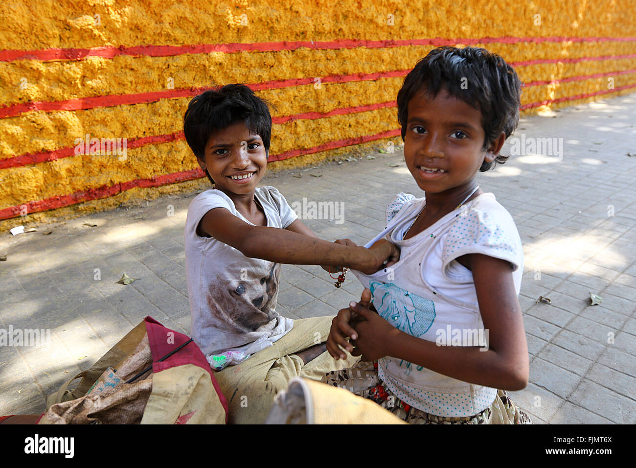 India, 19 February 2016. Street Children in Kolkata. Photo by Palash ...