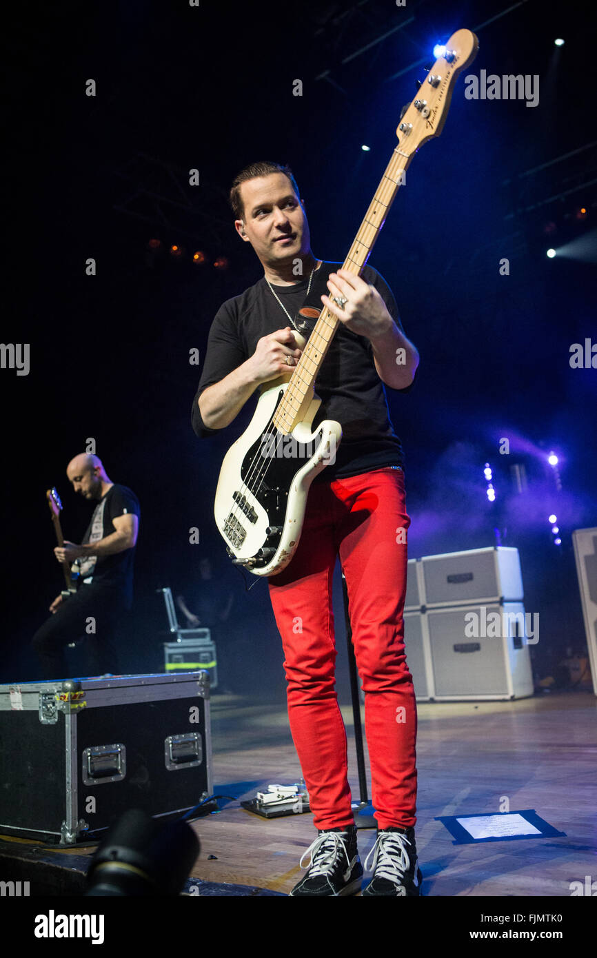 Canadian rock band simple plan hi-res stock photography and images - Alamy