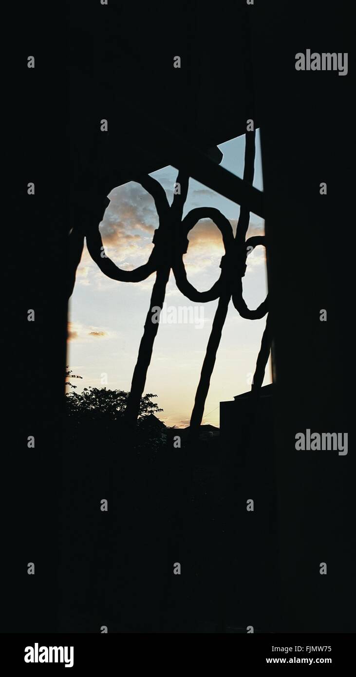 Silhouette railing sky sunset black color hi-res stock photography and ...