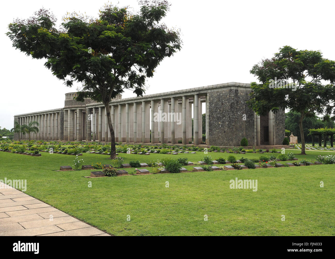 The Commonwealth War Cemetery, Taukkyan War Cemetery in Yangon, Myanmar ...