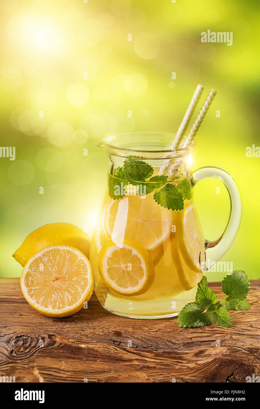 Vintage lemon drink hi-res stock photography and images - Alamy