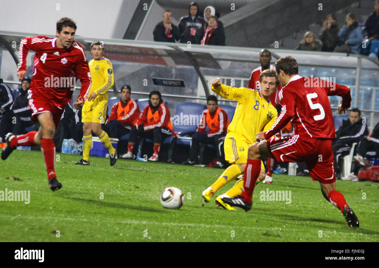 KYIV, UKRAINE - OCTOBER 8, 2010: Oleksandr Aliev of Ukraine (in yellow ...