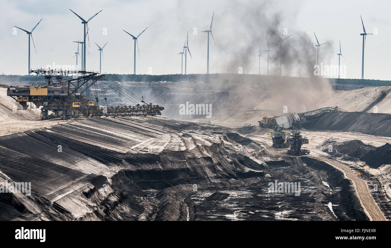 Coal blasting in mines hi-res stock photography and images - Alamy