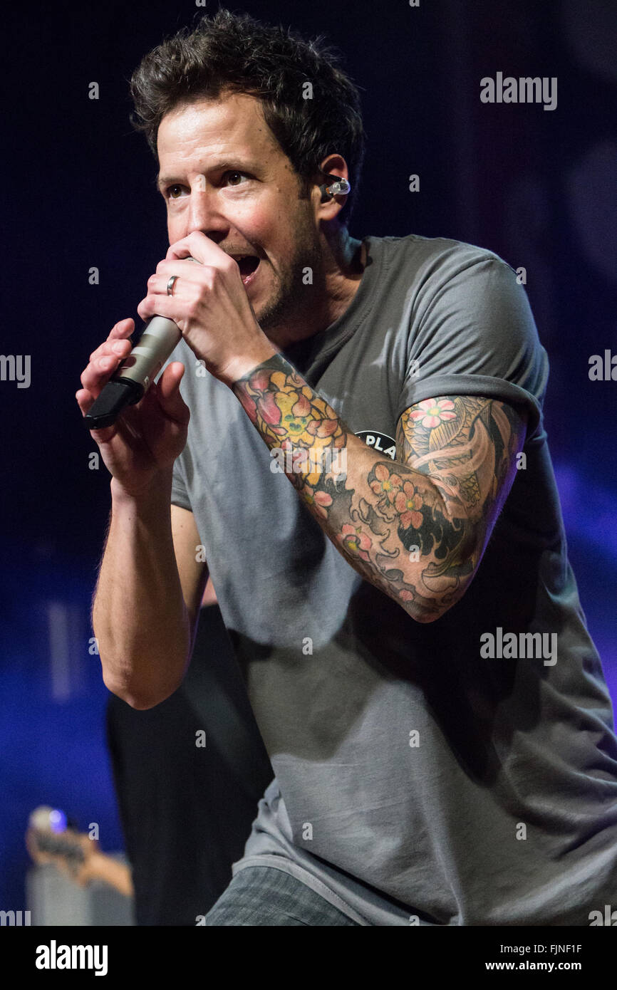 Canadian rock band simple plan hi-res stock photography and images - Alamy