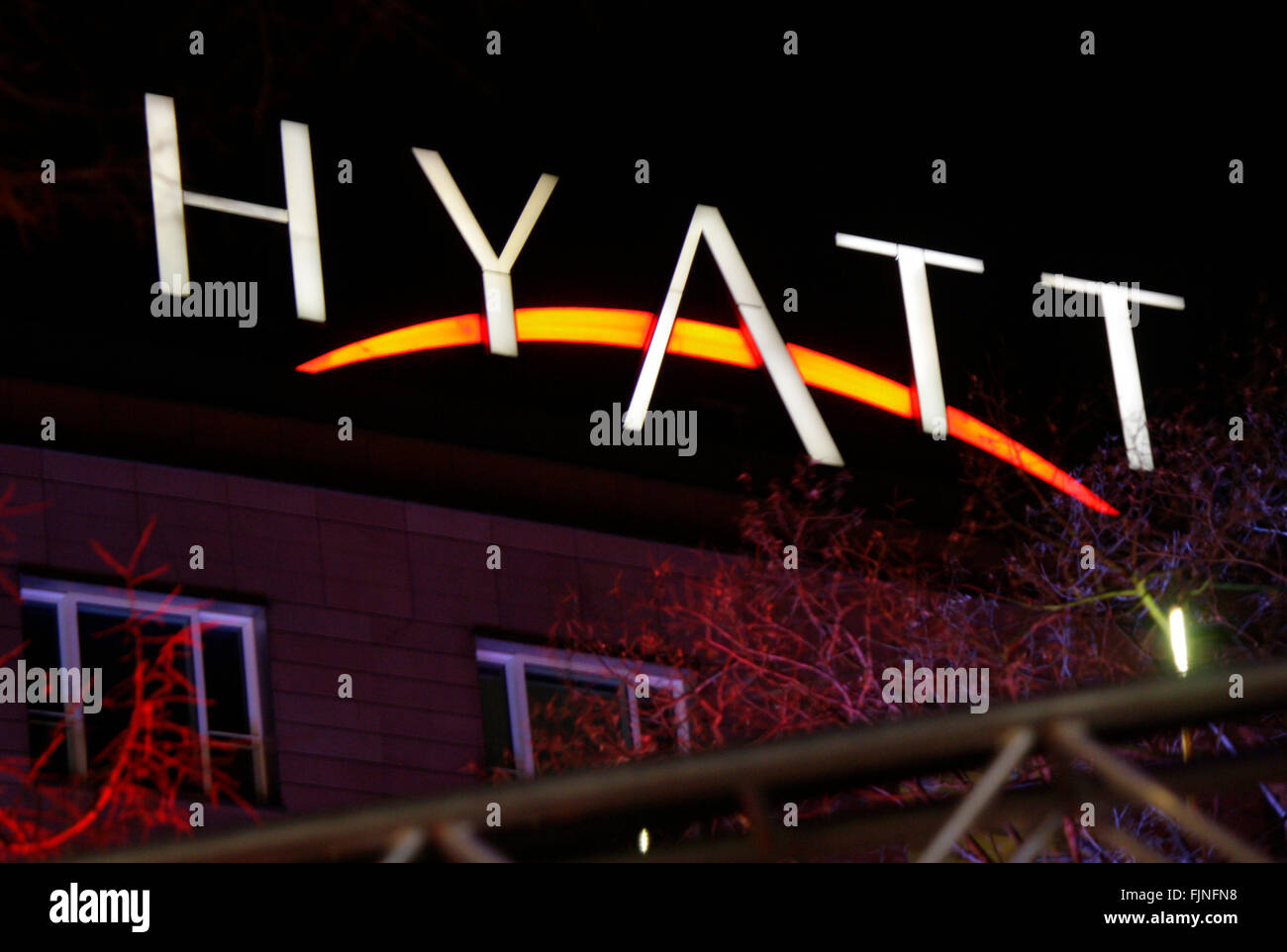 Hyatt logo hi-res stock photography and images - Alamy