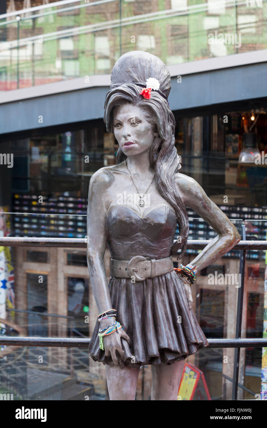 Bronze sculpture statue of Amy Winehouse at Camden Stables Market ...