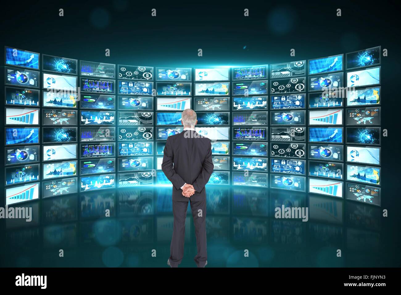 Man looking at data screen hi-res stock photography and images - Alamy