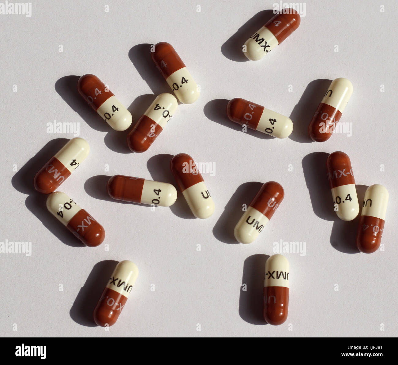 Pill tablet logo capsule medicine hi-res stock photography and images ...
