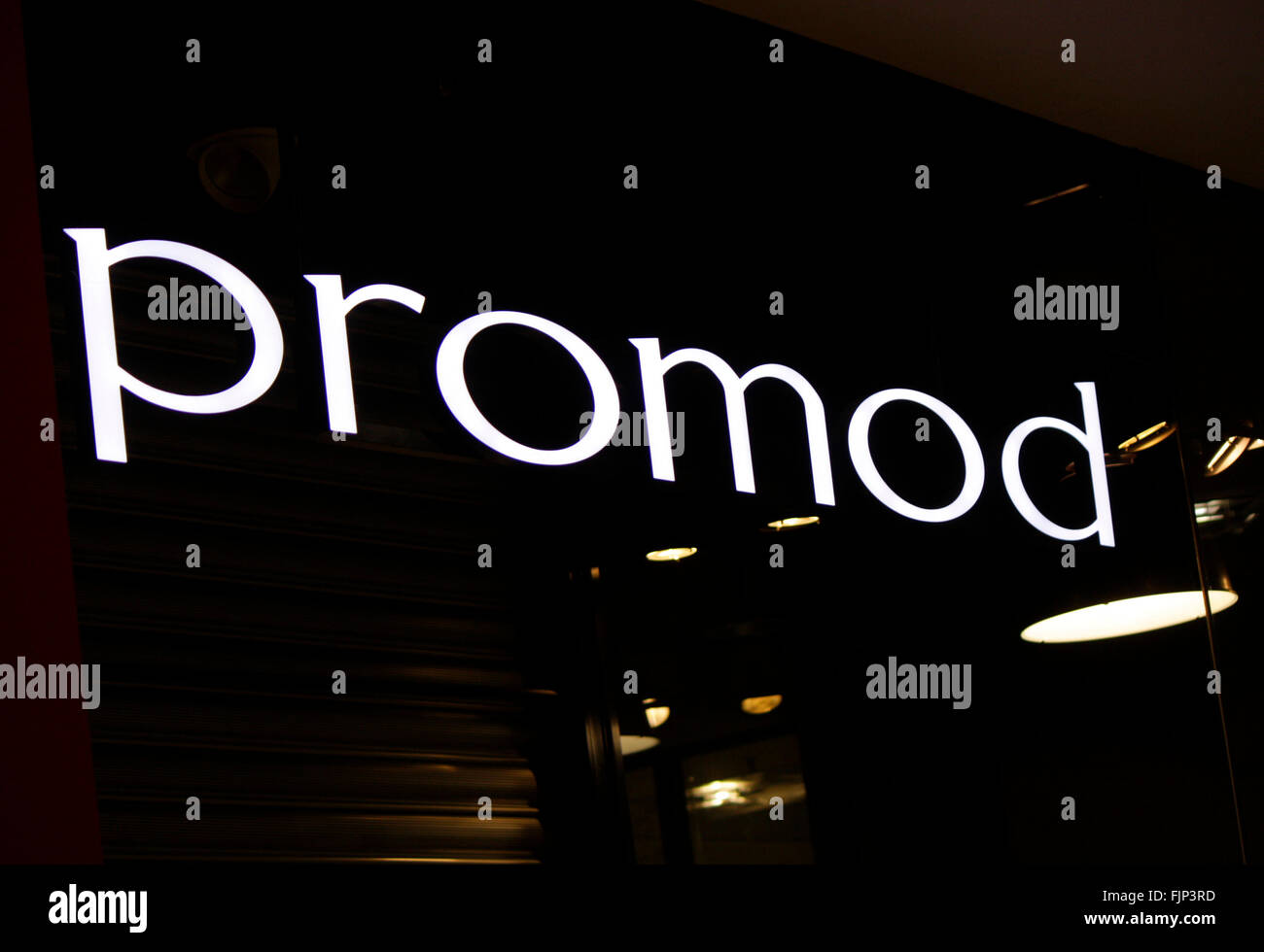 Markenname: "Promod", Berlin Stock Photo - Alamy