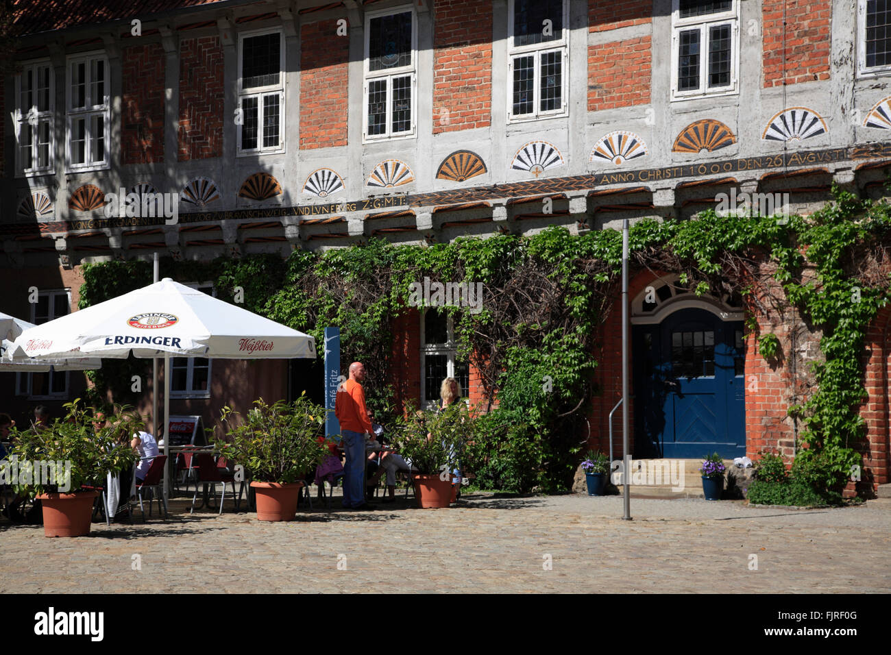 Bleckede castle cafe hi-res stock photography and images - Alamy