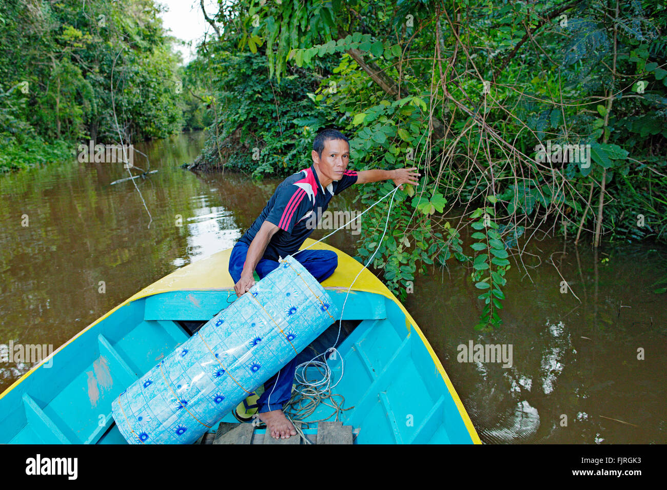 Shrimp trap hi-res stock photography and images - Alamy