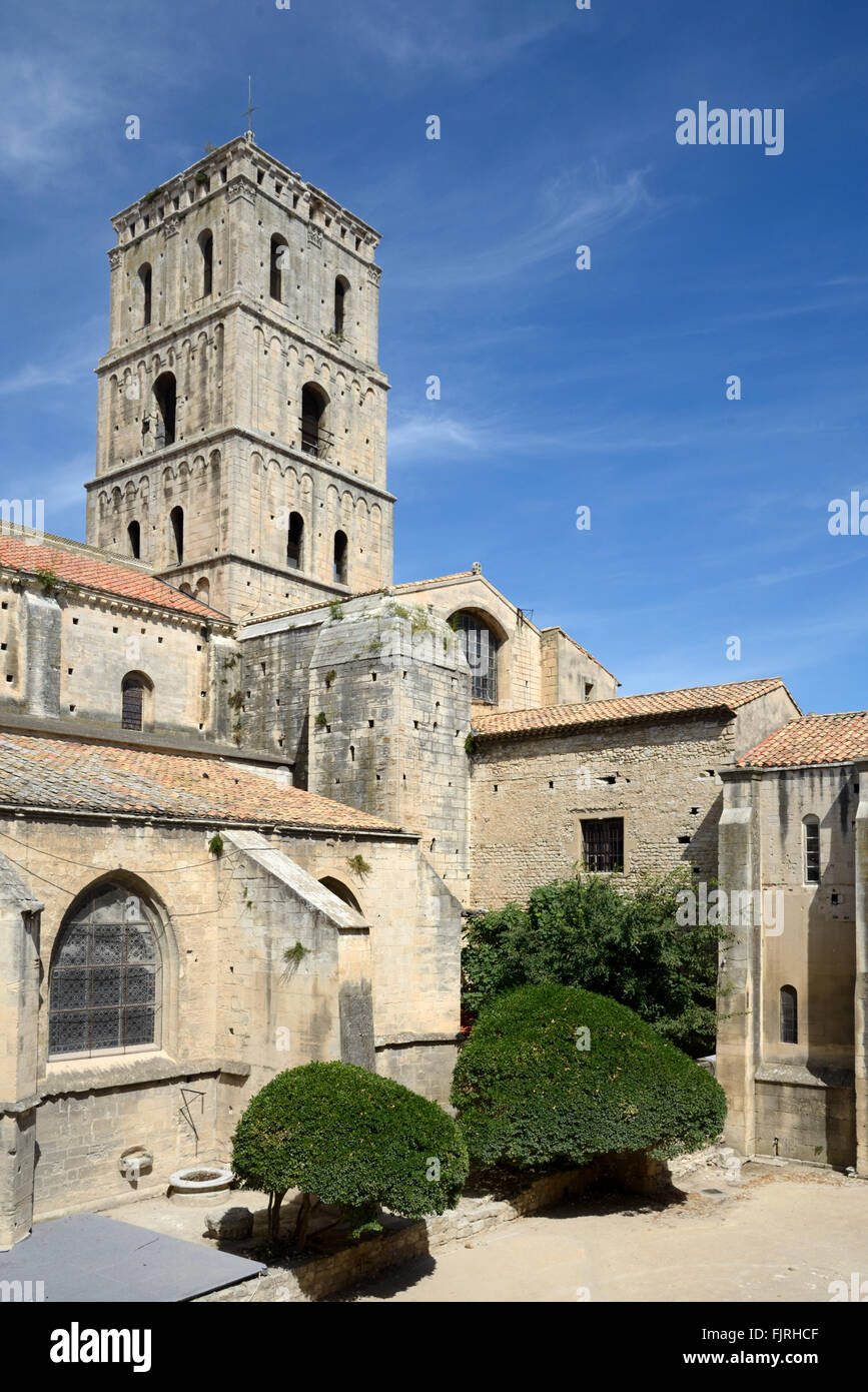 Fourteenth century architecture hi-res stock photography and images - Alamy