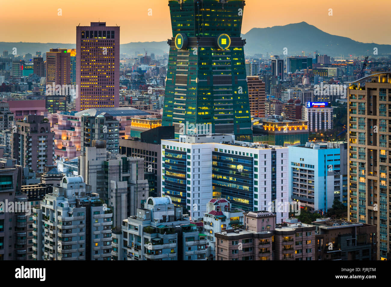 View of Taipei 101 at sunset, from Elephant Mountain, in Taipei, Taiwan ...
