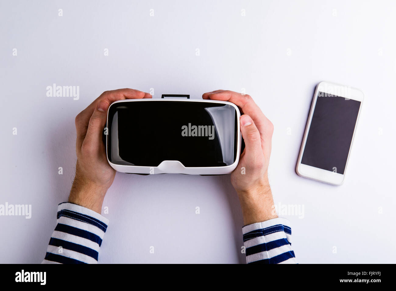 Reality virtual man hands hi-res stock photography and images - Alamy