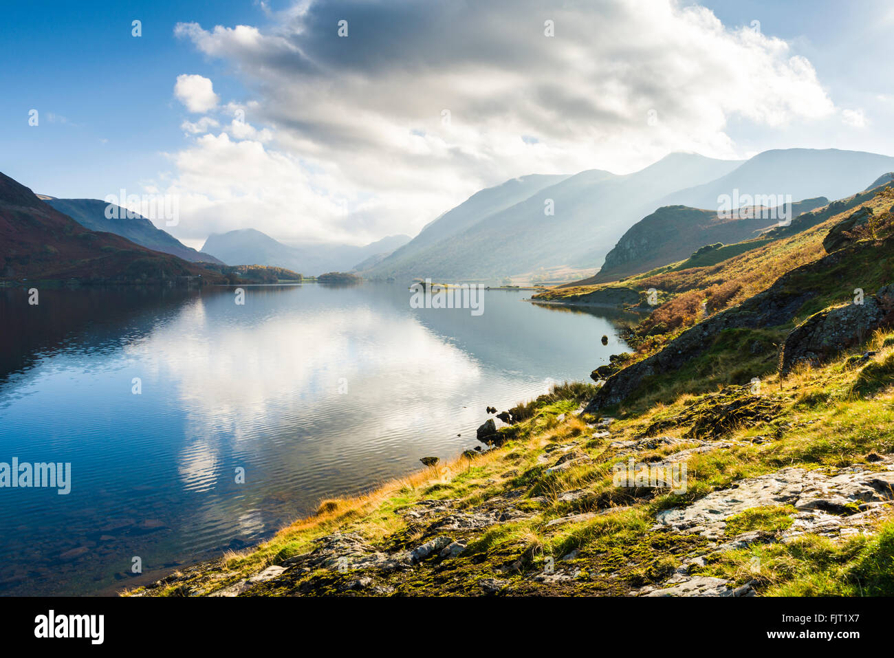 The west shore of Crummock Water in the Lake District National Park ...