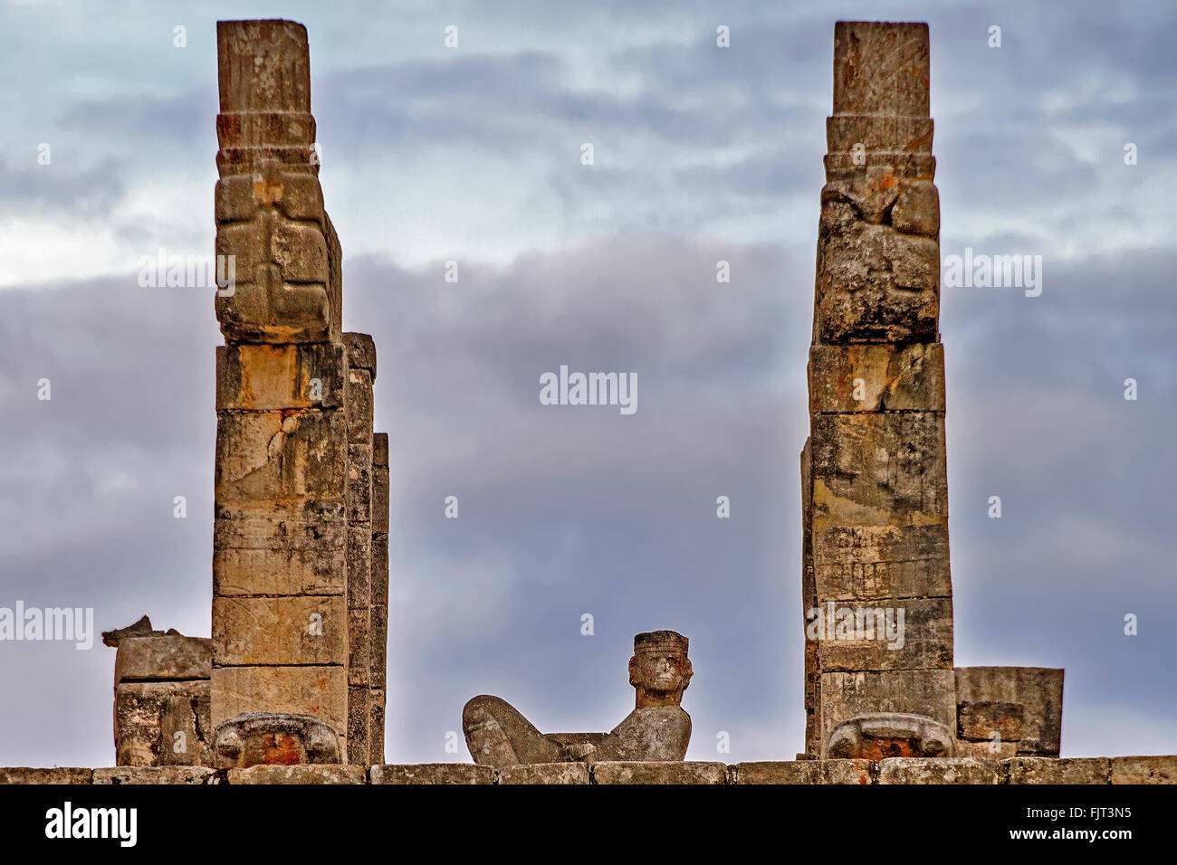 Chac mool chichen itza hi-res stock photography and images - Alamy