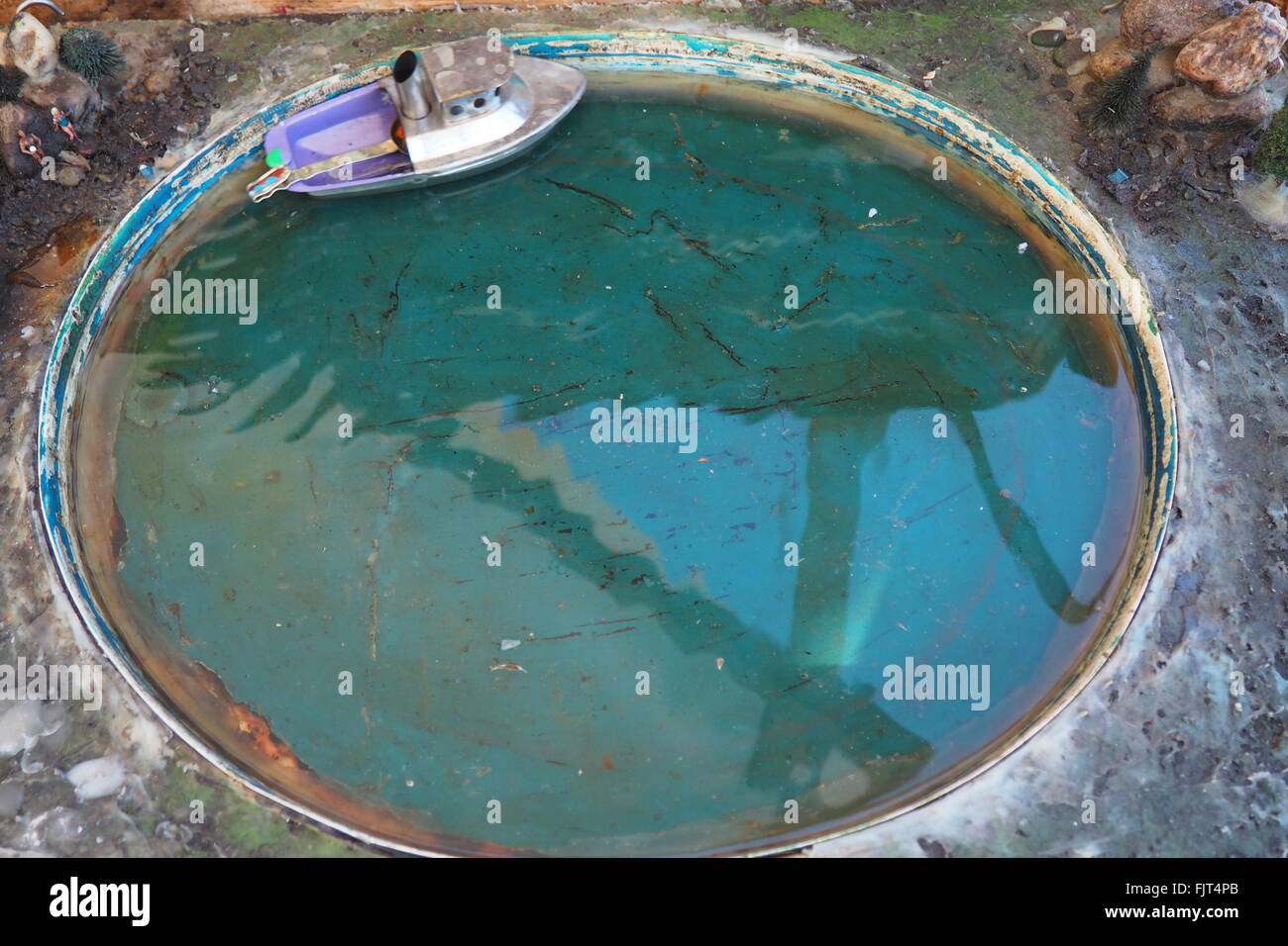 Floating circle hi-res stock photography and images - Alamy