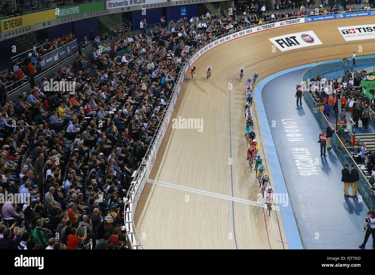 Mens scratch race final hi-res stock photography and images - Alamy
