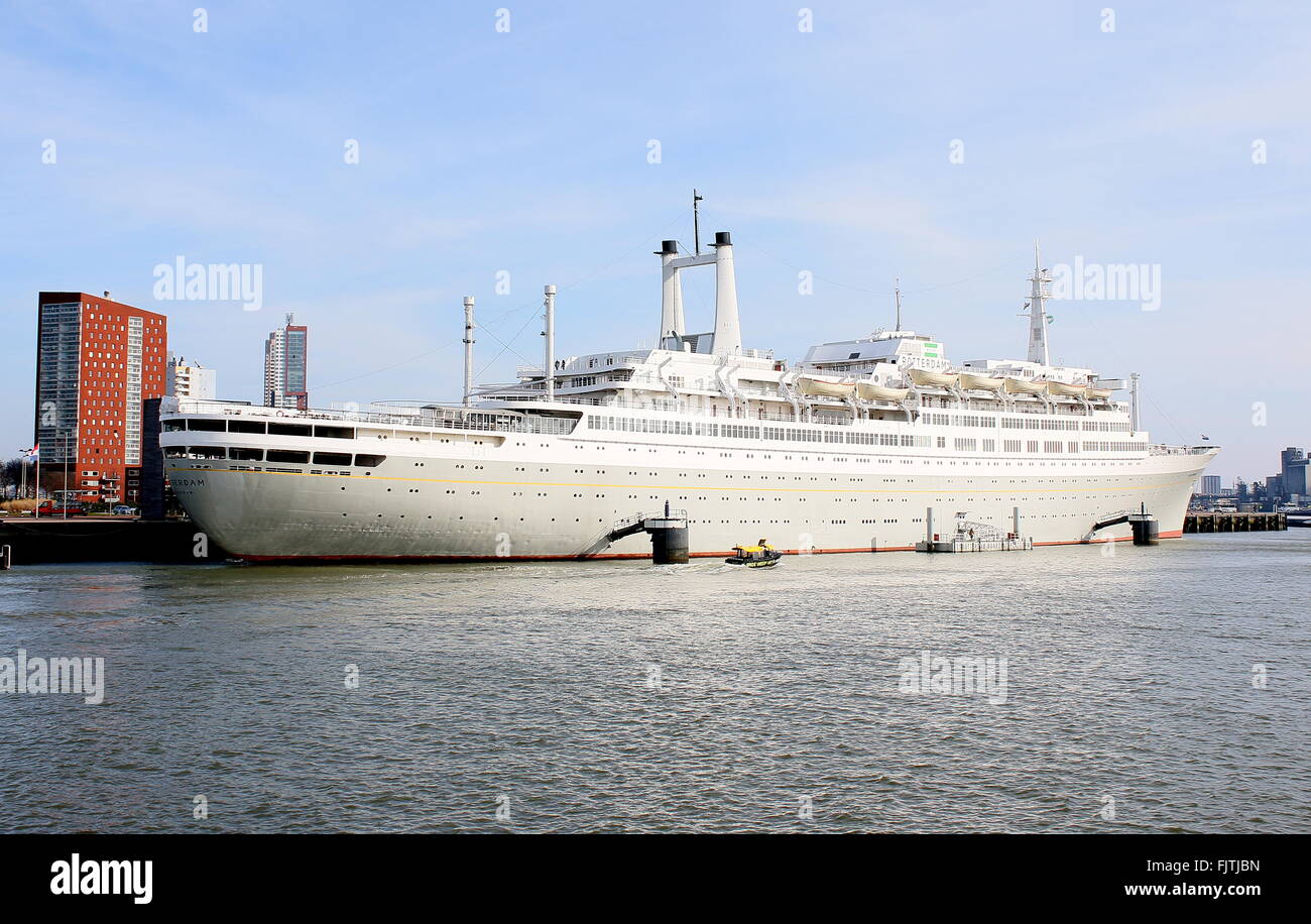 Hotel & Museum Ship S.S. Rotterdam, former ocean liner & cruise ship ...