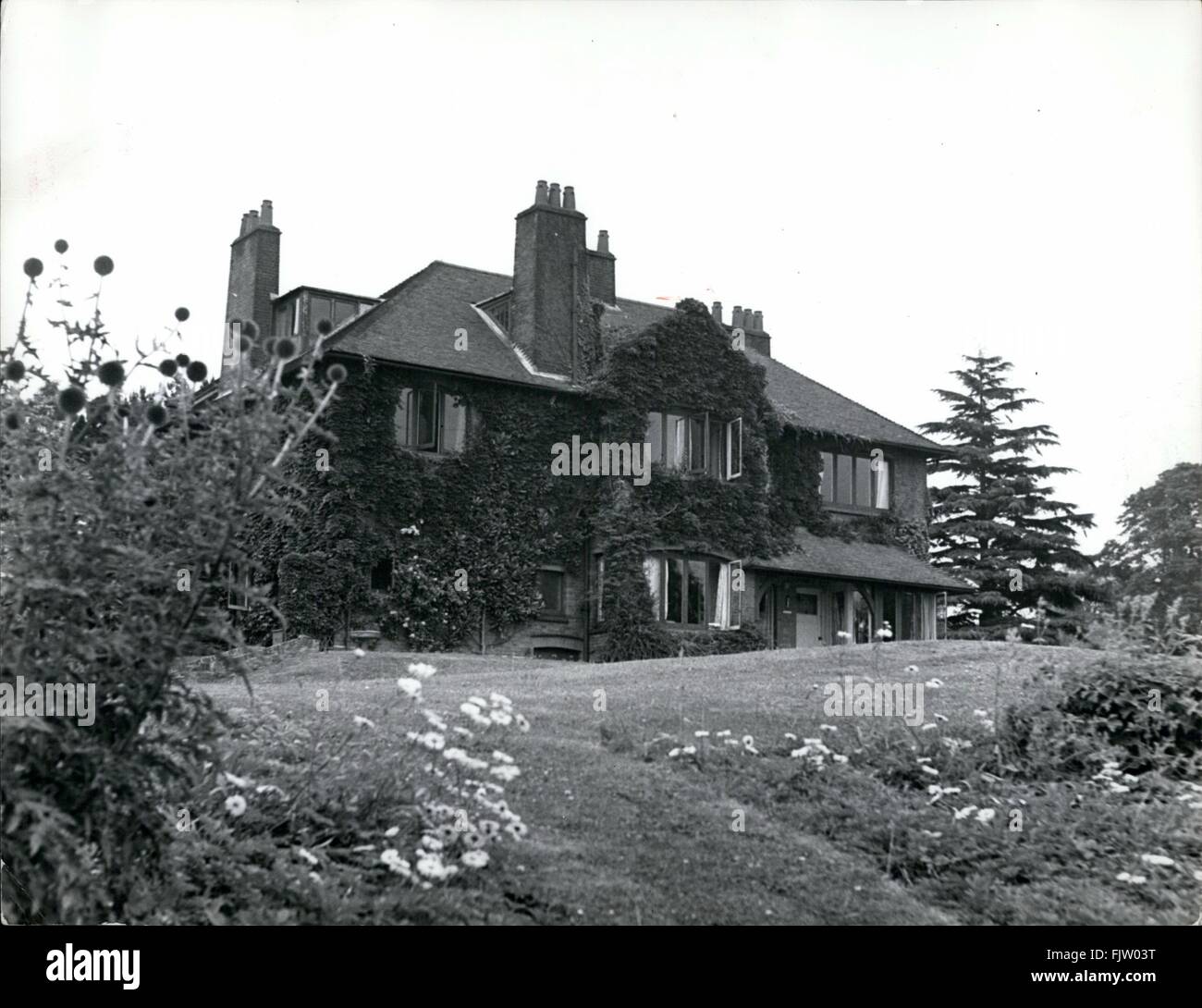 The home of george bernard shaw hi-res stock photography and images - Alamy