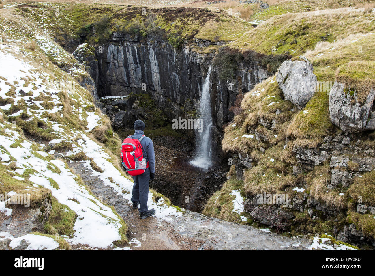 Hull Pot Yorkshire Dales High Resolution Stock Photography and Images ...