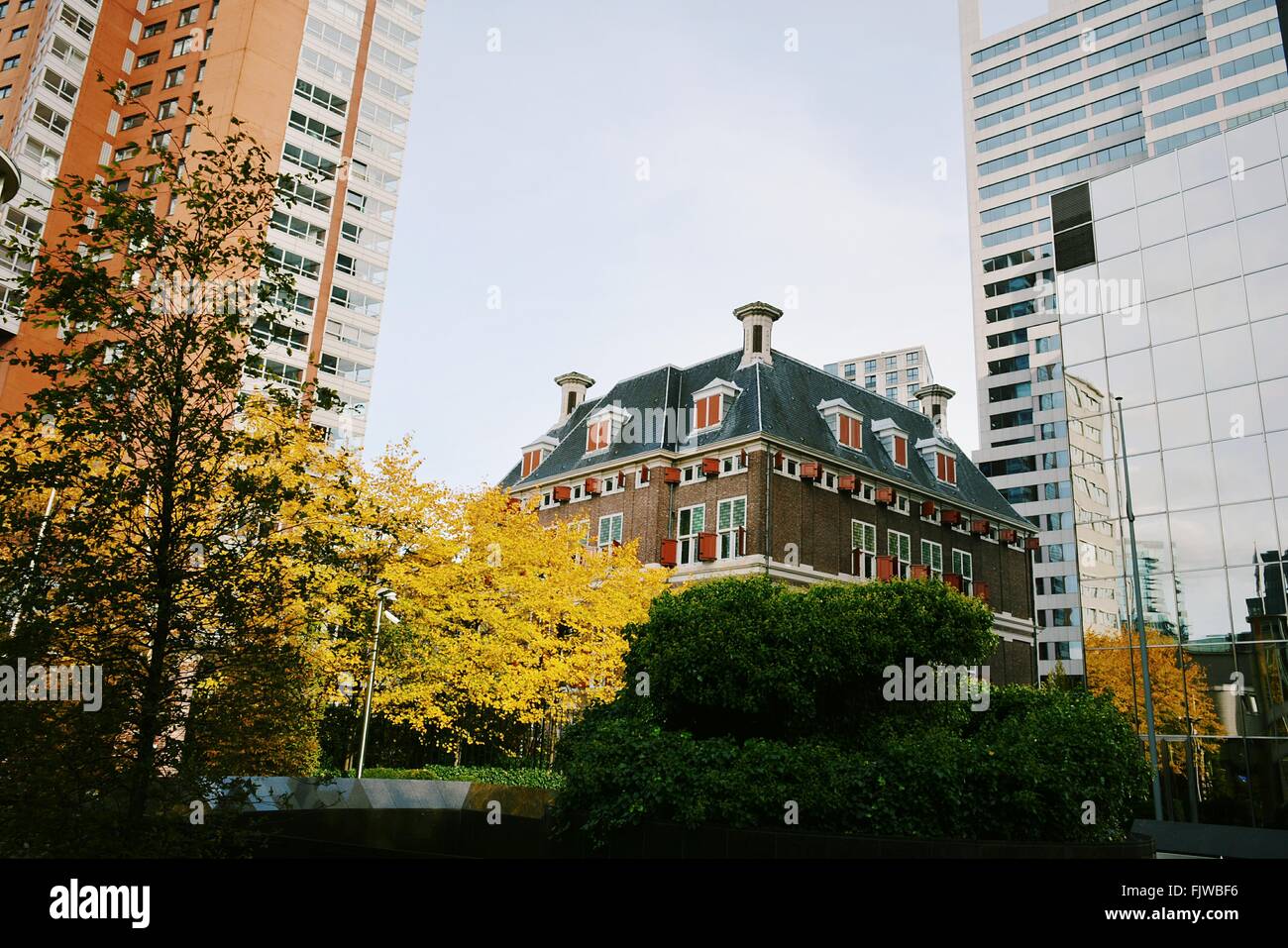 Old fashioned exterior architecture hi-res stock photography and images ...