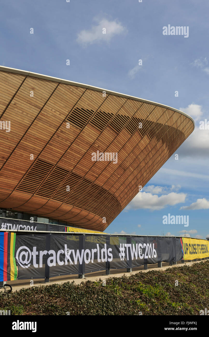 Velopark london olympics stratford hi-res stock photography and images ...