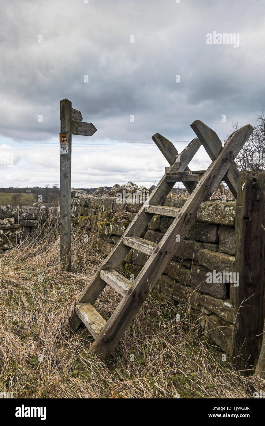 Ladder public footpath hi-res stock photography and images - Alamy