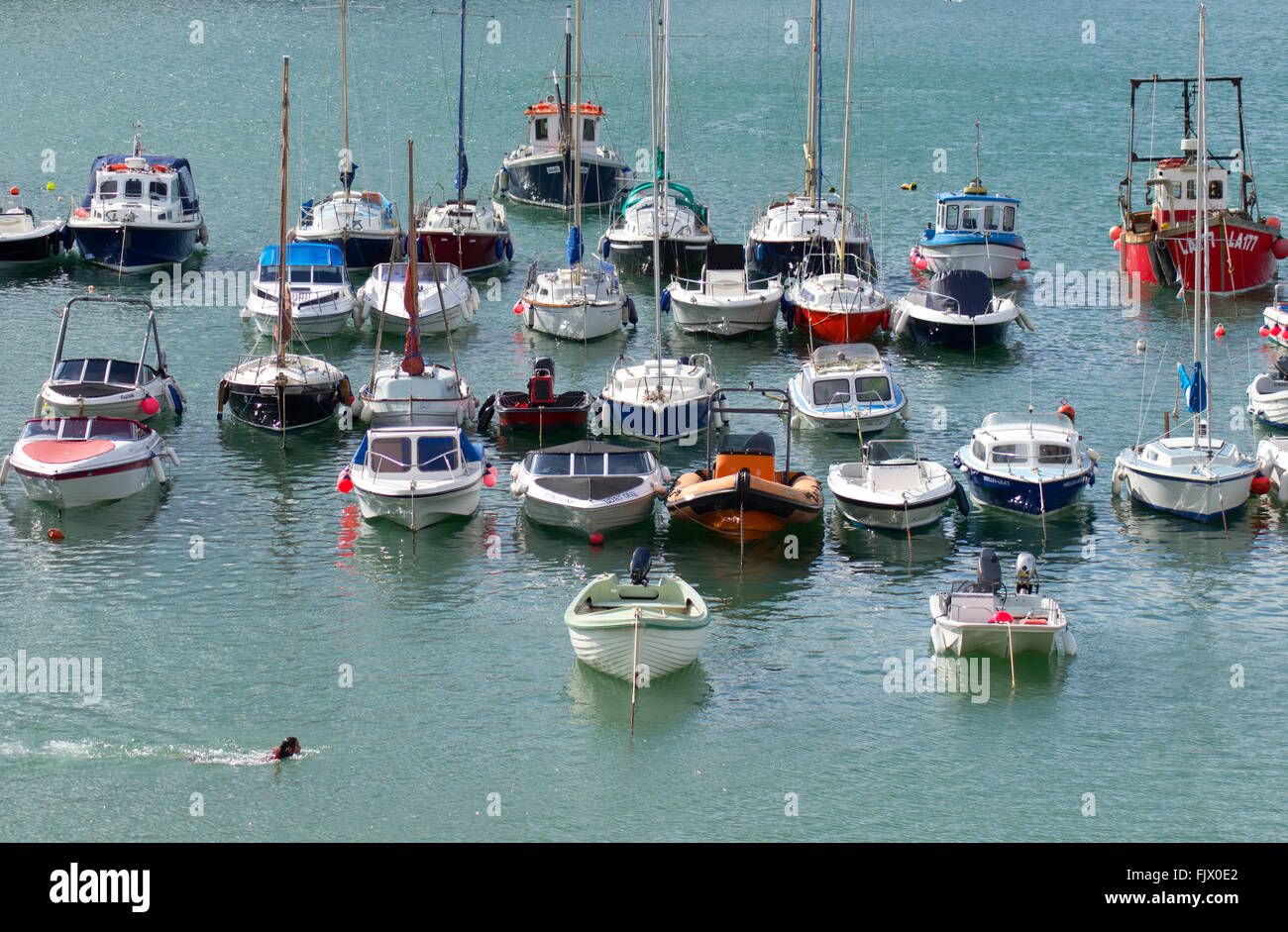 Tenby boats hi-res stock photography and images - Alamy