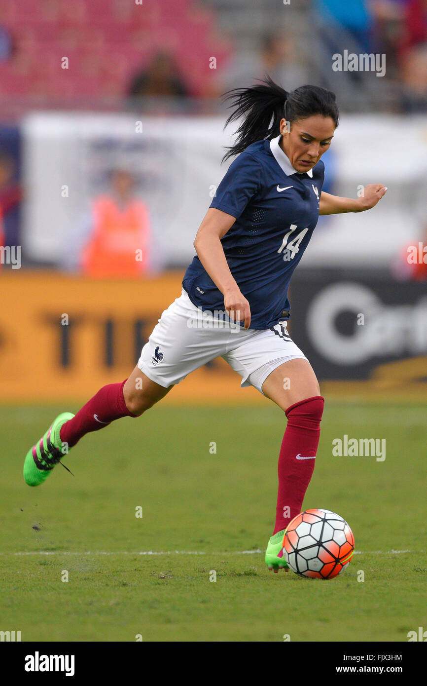 Tampa, Florida, USA. 3rd Mar, 2016. French forward Louisa Necib (14 ...