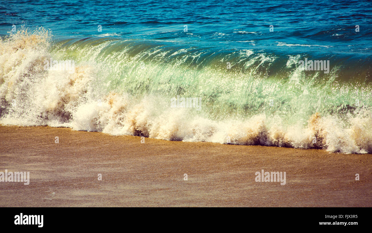Loud waves hi-res stock photography and images - Alamy