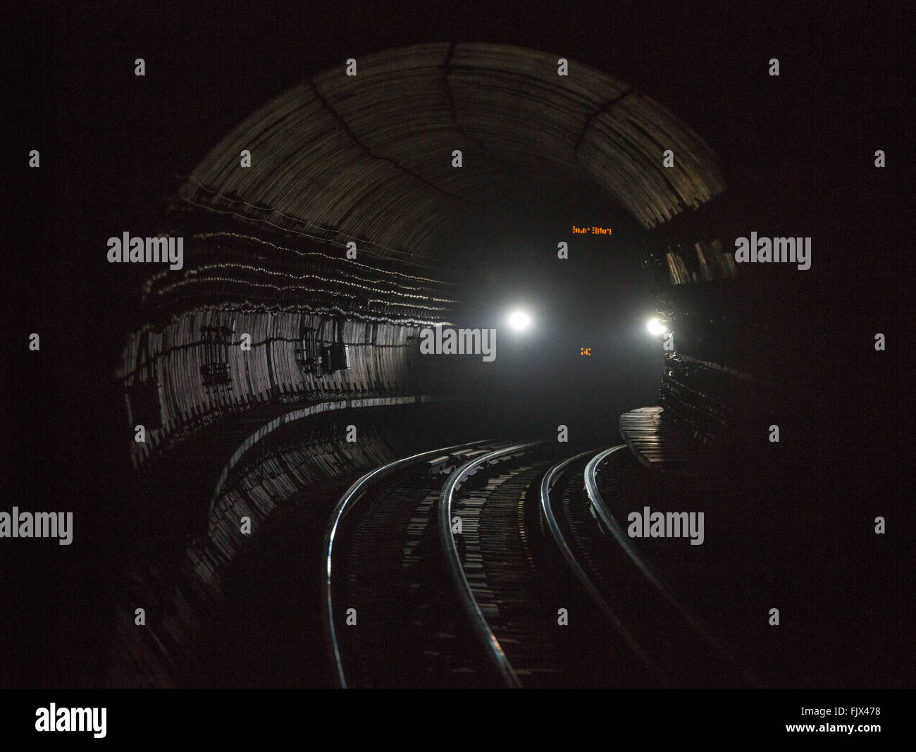 Interior of tube station hi-res stock photography and images - Alamy