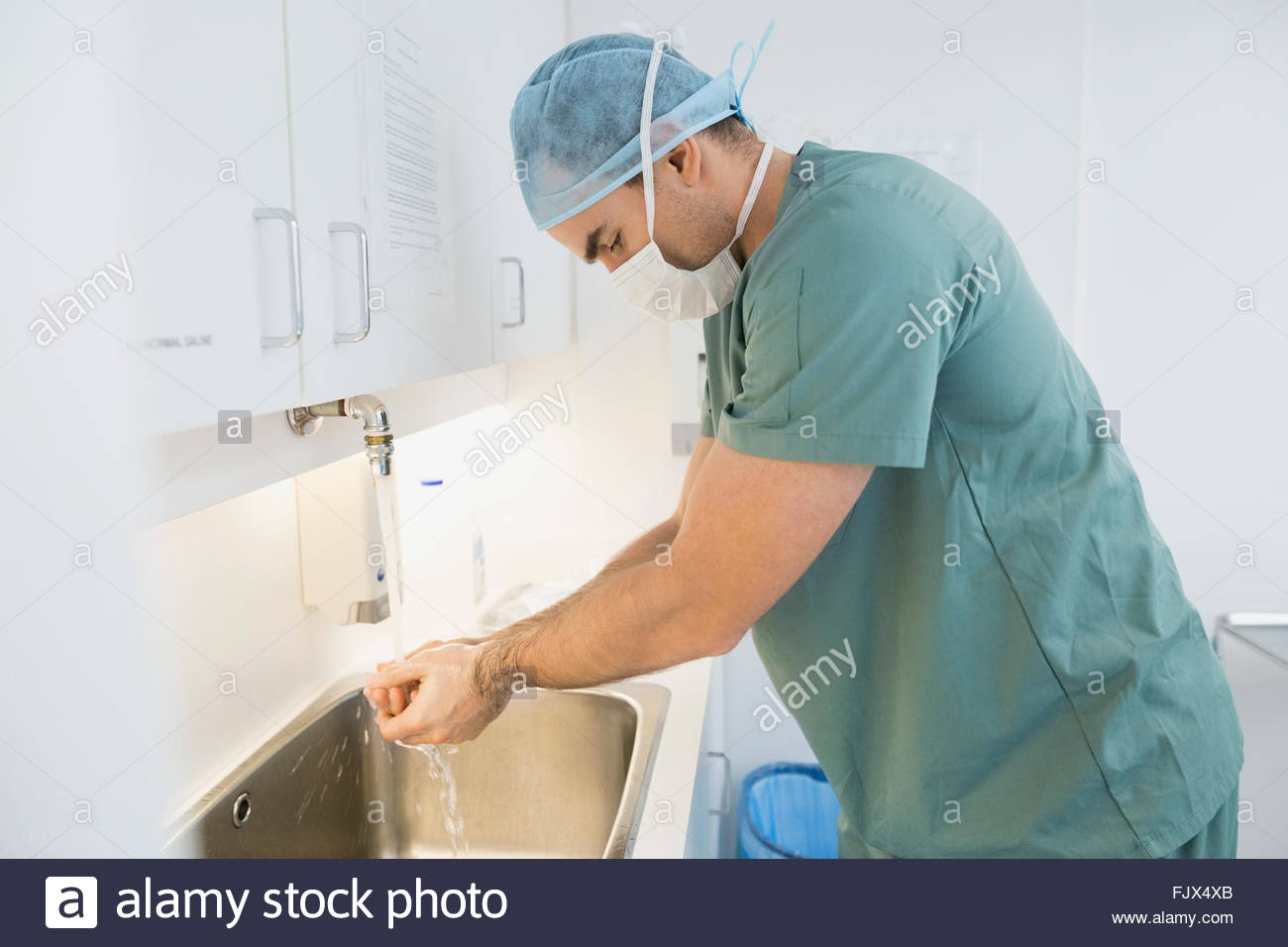 Surgical sink hi-res stock photography and images - Alamy