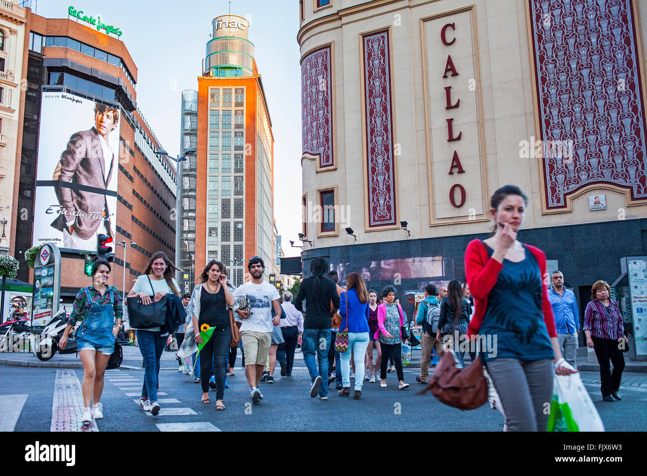 Callao Square at Gran Via street. Madrid, Spain Stock Photo - Alamy