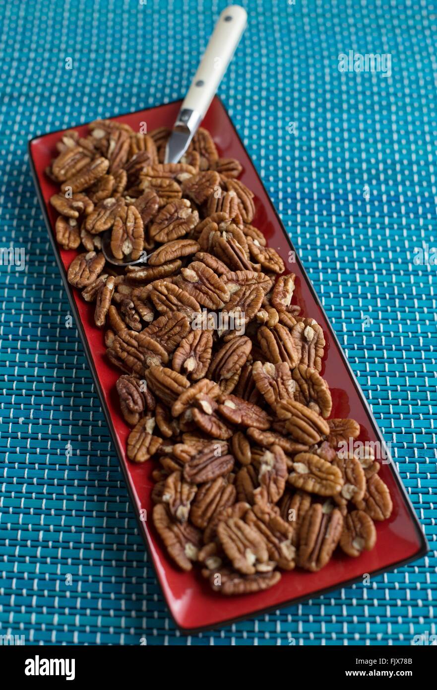 Long pecans hi-res stock photography and images - Alamy
