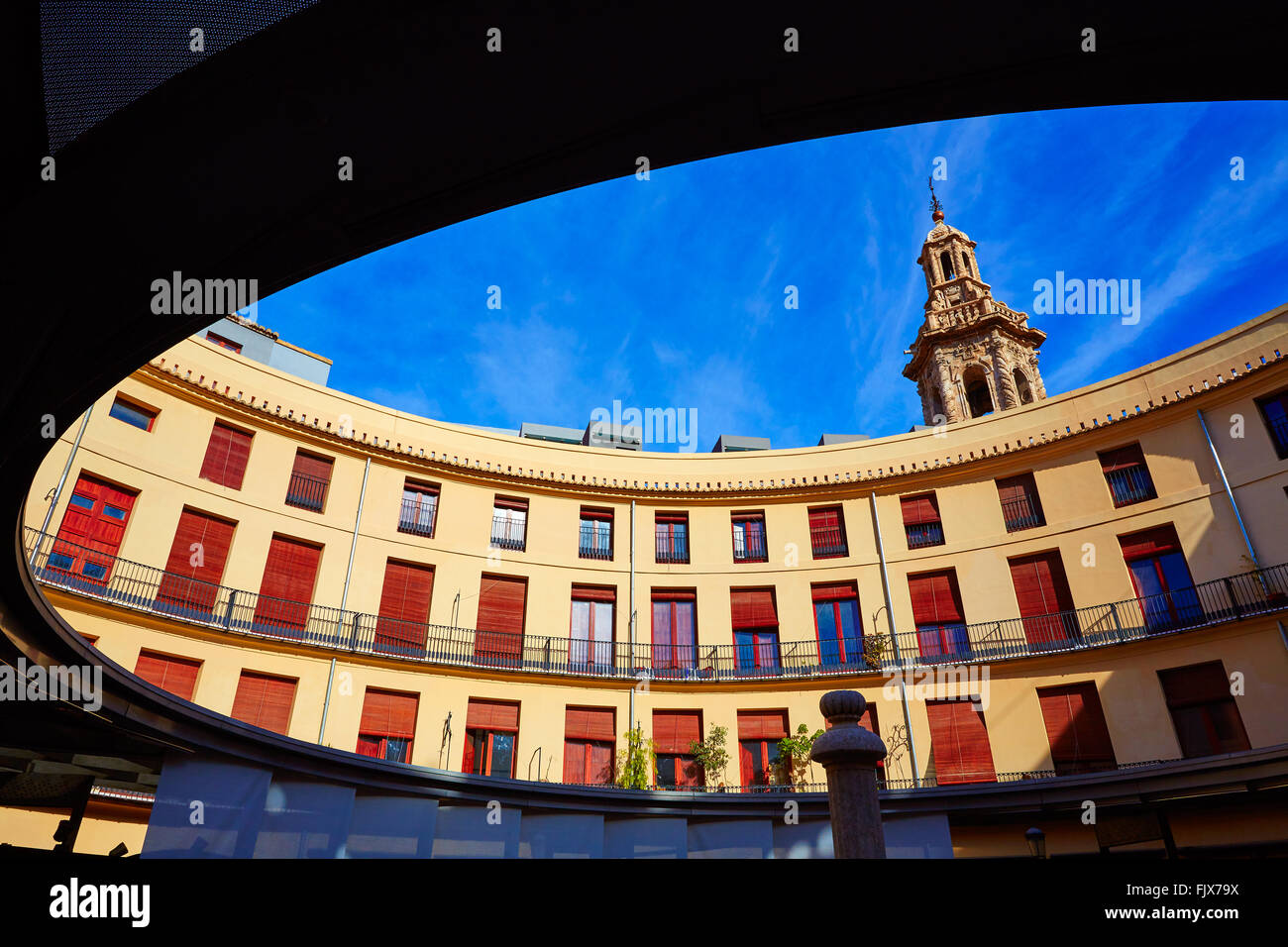 Valencia Plaza redonda round square in Spain Stock Photo - Alamy