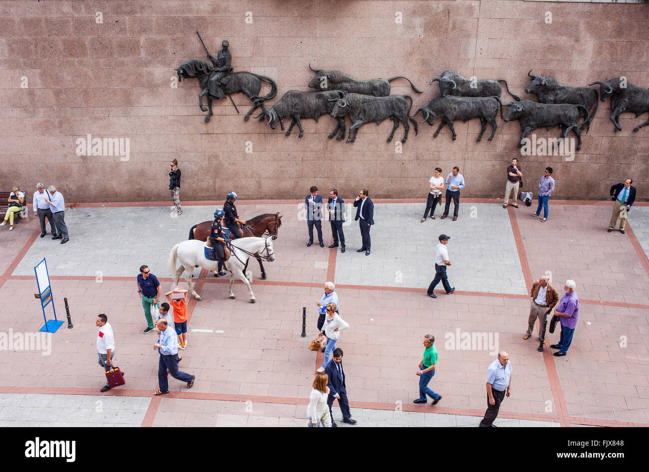access to the bullring, 30 minutes before start the spectacle, Las ...