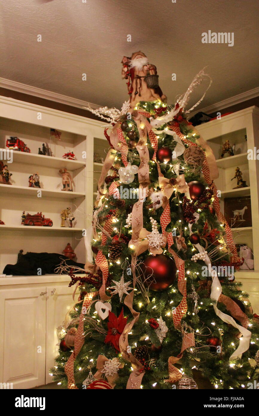 Christmas tree ceiling ceiling hi-res stock photography and images - Alamy