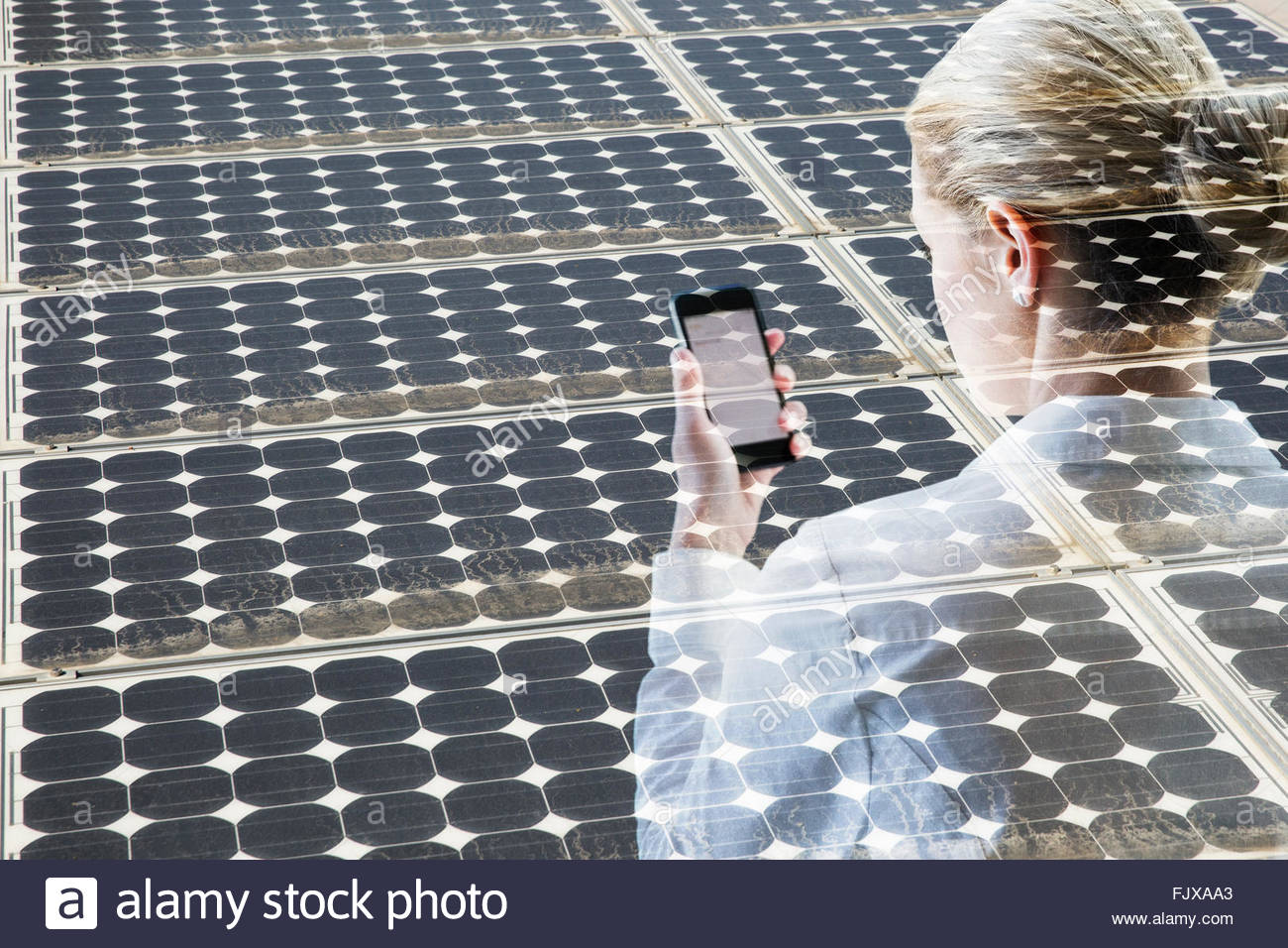 Mobile phone solar energy hi-res stock photography and images - Alamy