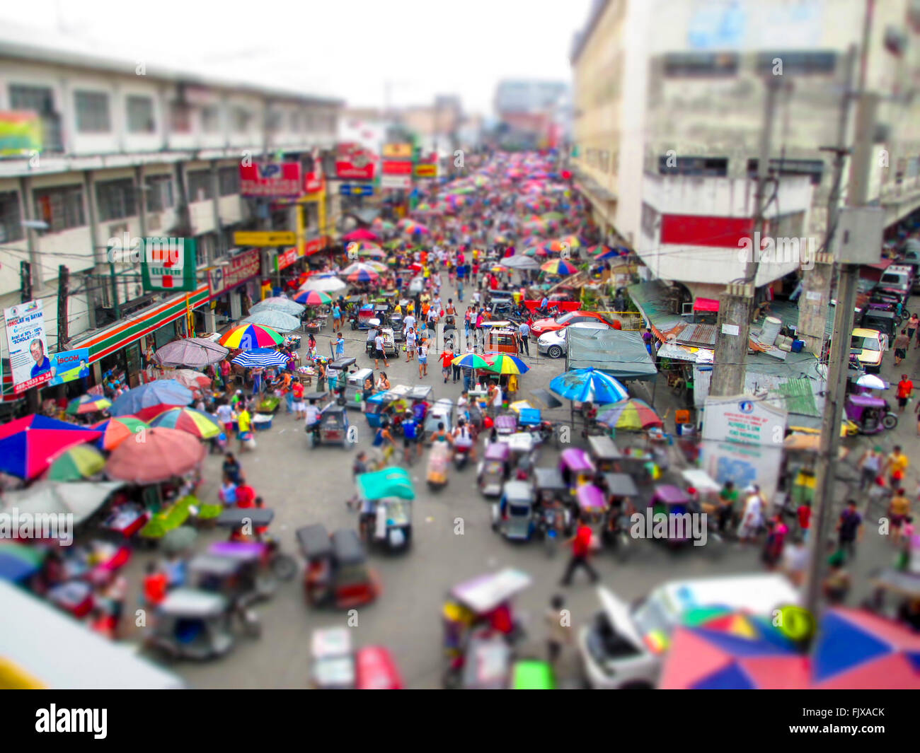Crowd manila philippines people hi-res stock photography and images - Alamy