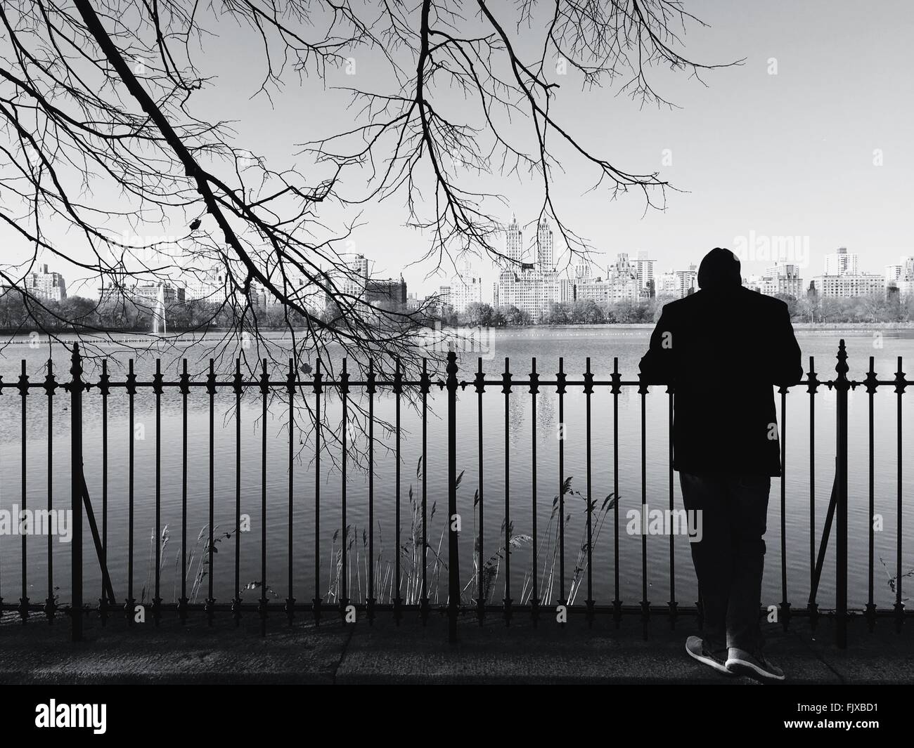 Man silhouette new york city hi-res stock photography and images - Alamy