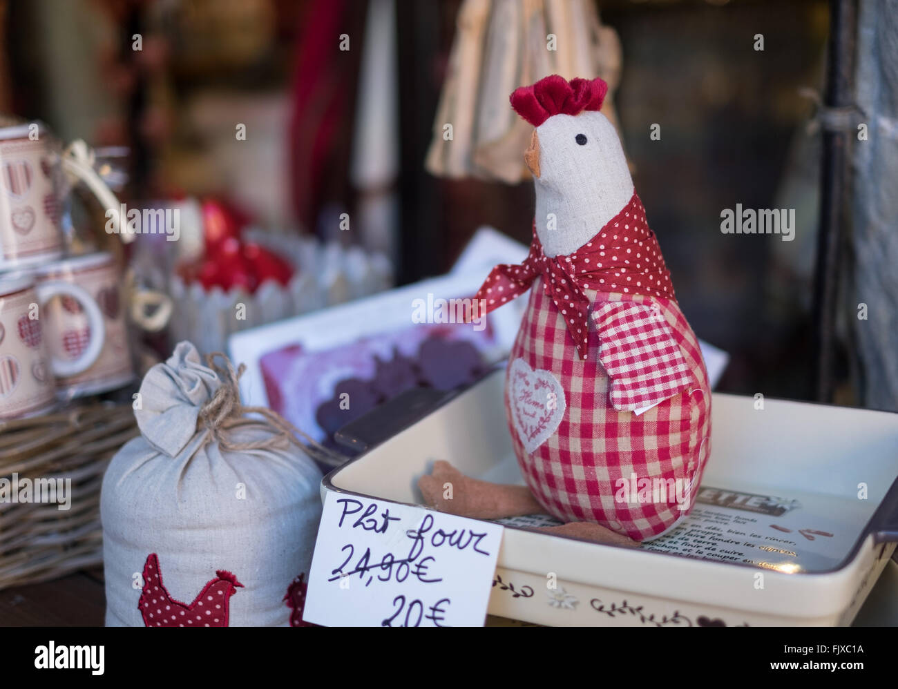 Animal food store hi-res stock photography and images - Alamy