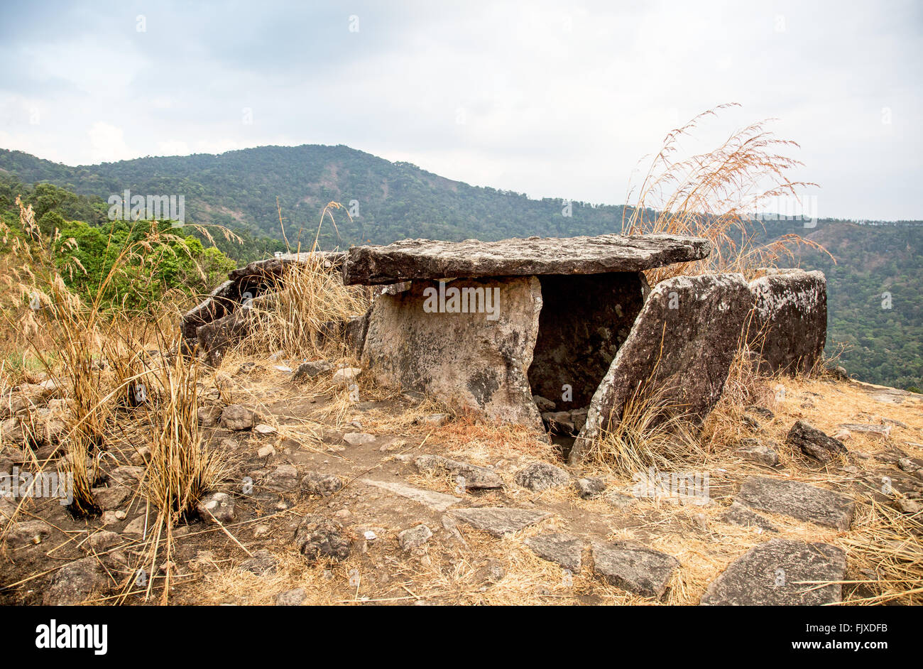 Megalithic tombs hi-res stock photography and images - Alamy