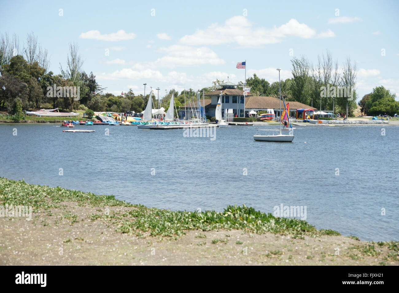 Shoreline Park Lake, Mountain View, California, USA, popular ...