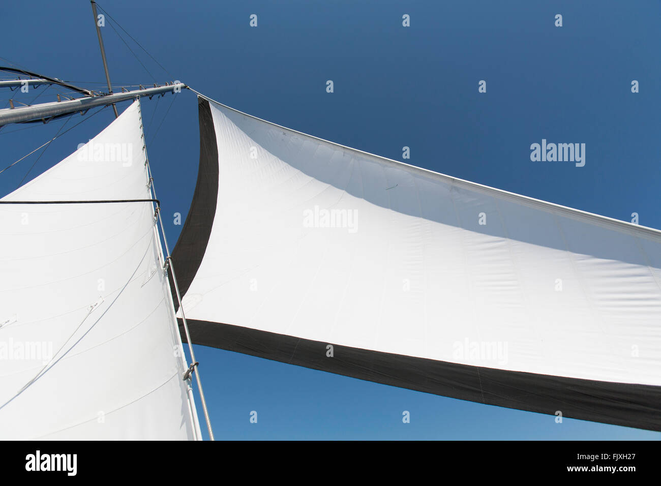 Sail boat with no sail hi-res stock photography and images - Alamy