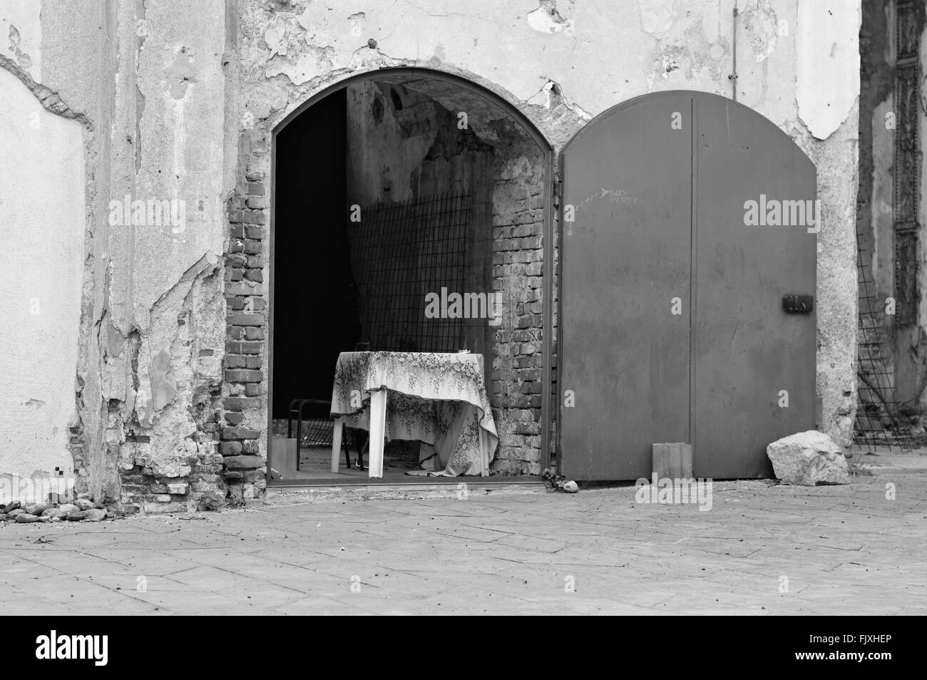 Open Door Of Old Building Stock Photo - Alamy