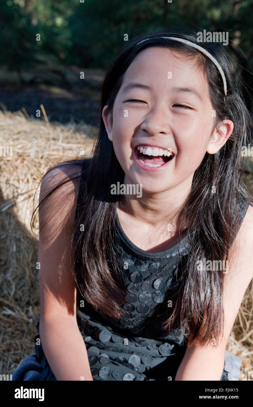 Laughing indian girl hi-res stock photography and images - Alamy